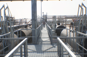 Truck and Railcar Gangways | Railcar Loading Gangways | Hemco Industries